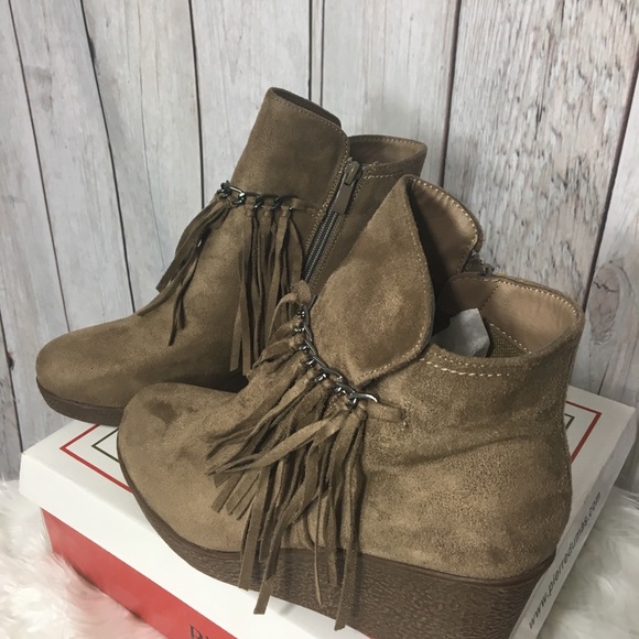 Pierre Dumas | Shoes | Pierre Dumas Womens Candy Booties Size 1 Suede ...